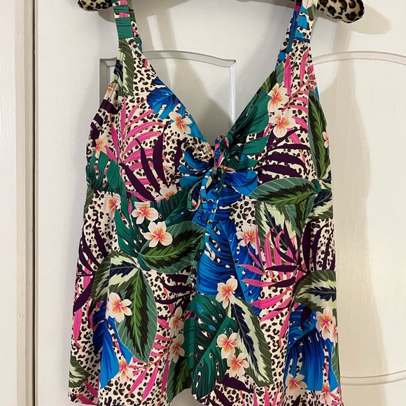 Sunsets Escape | Swim | Sunsets Escape Handkerchief Style Tankini Top ...